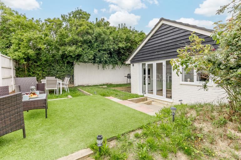 Shoreside | Shoreside in Camber