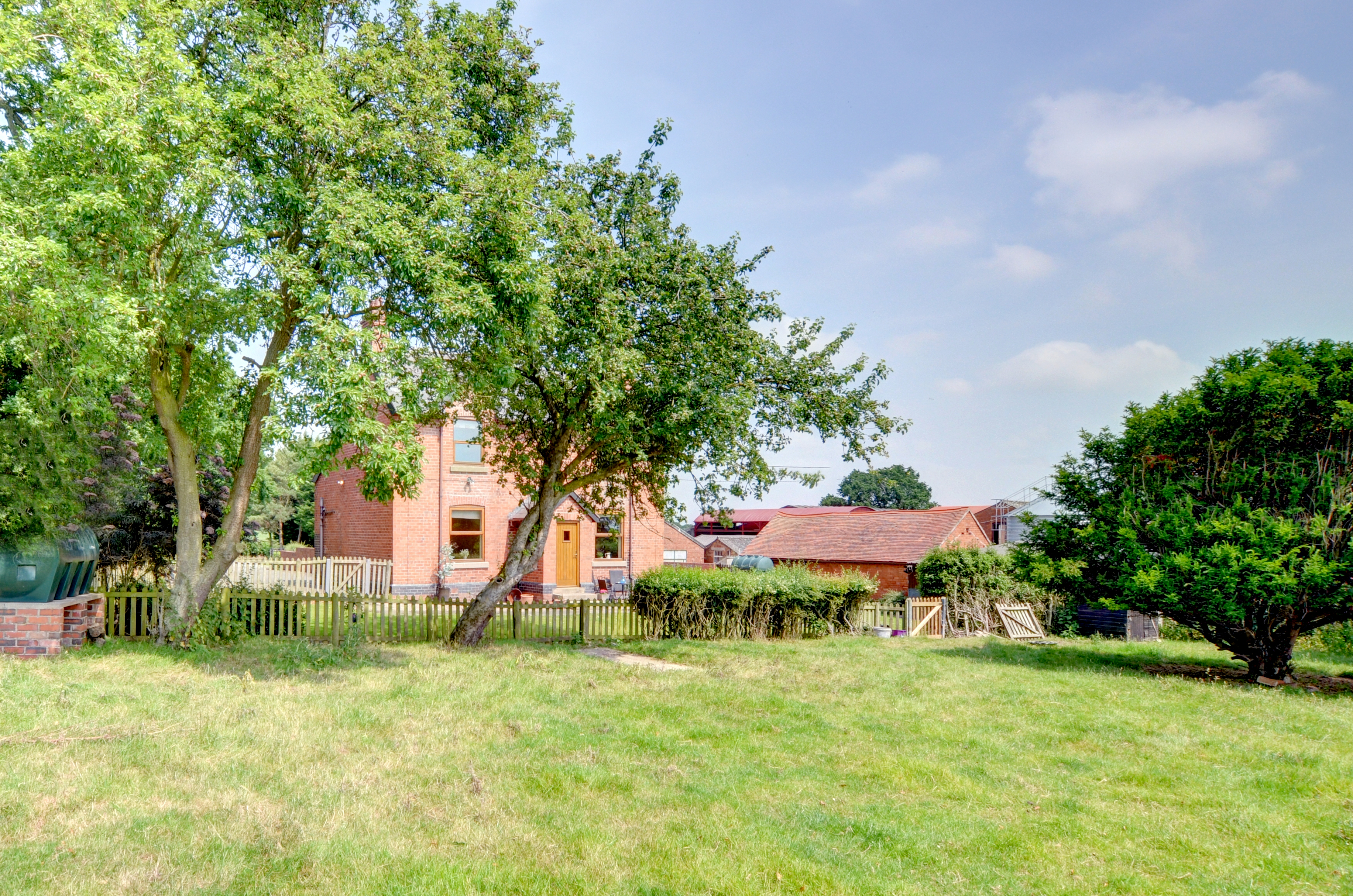 The Old Farmhouse | The Old Farmhouse in Ruabon, near Llangollen, North ...