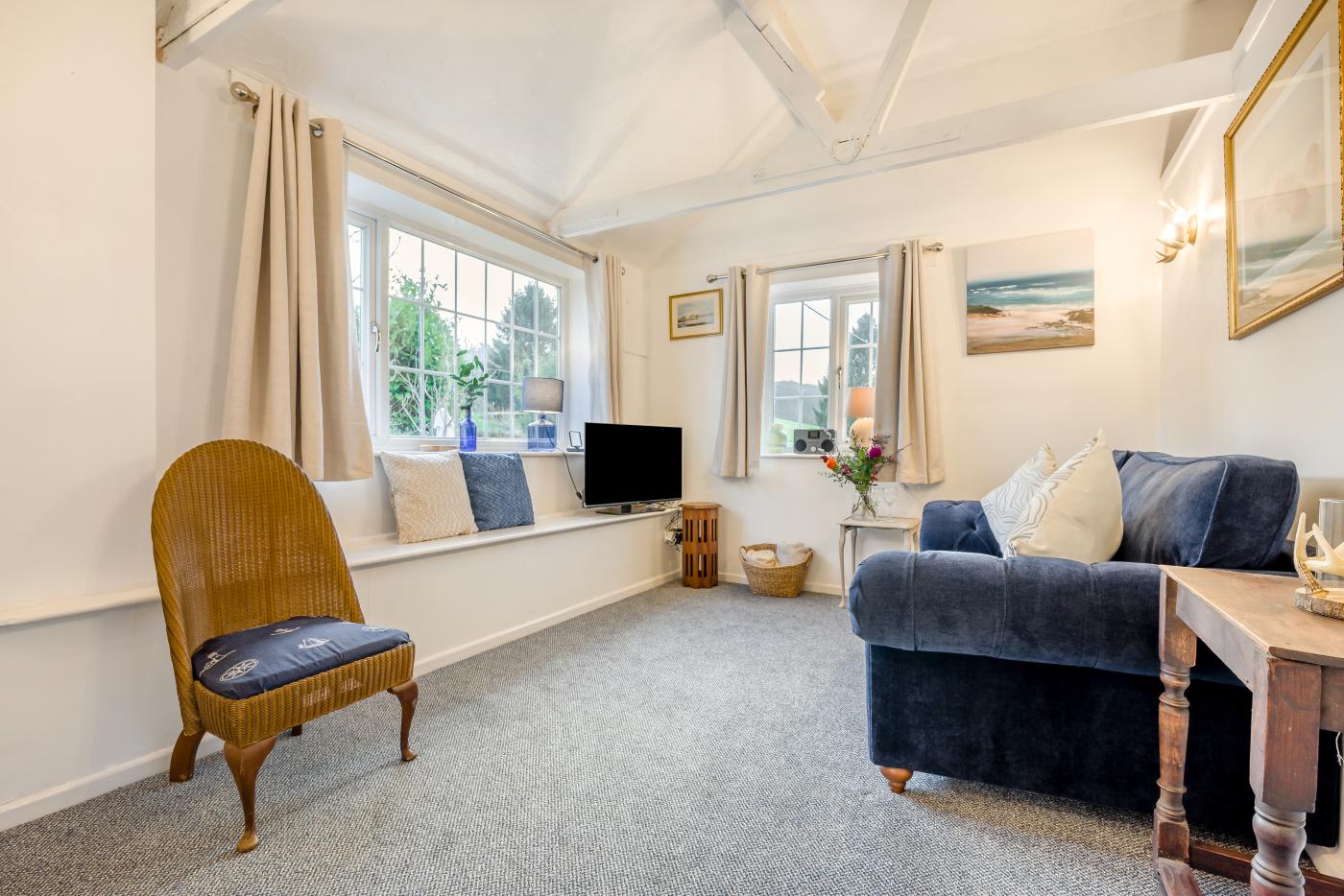 1 Bedroom House in Upton Cross - Dog Friendly Holiday Cottage in Upton ...