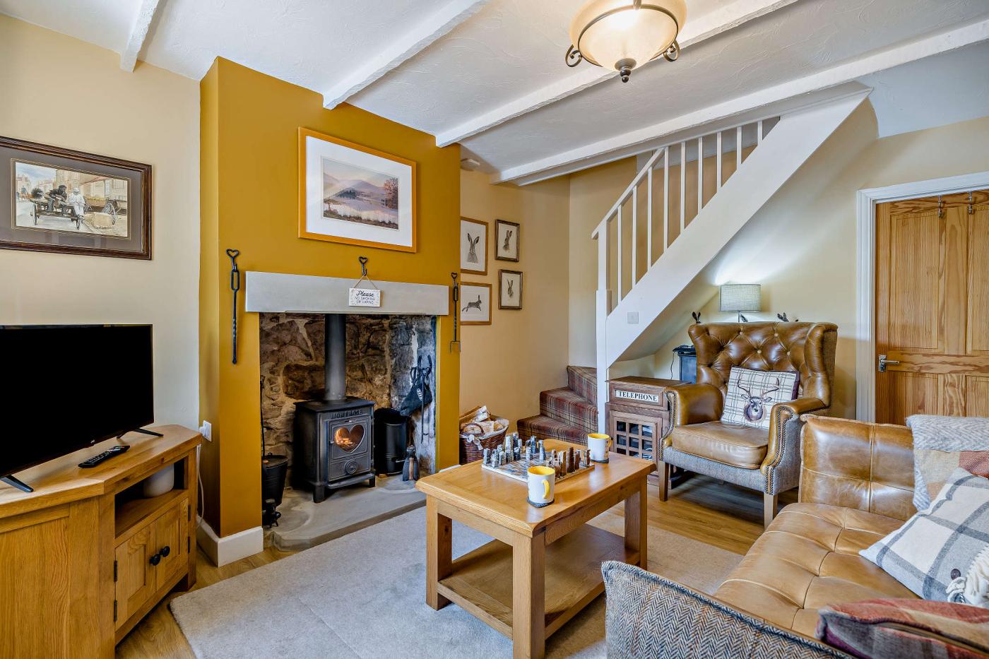 2 Bedroom Cottage in Rowrah - Dog Friendly Holiday Cottage in Rowrah ...