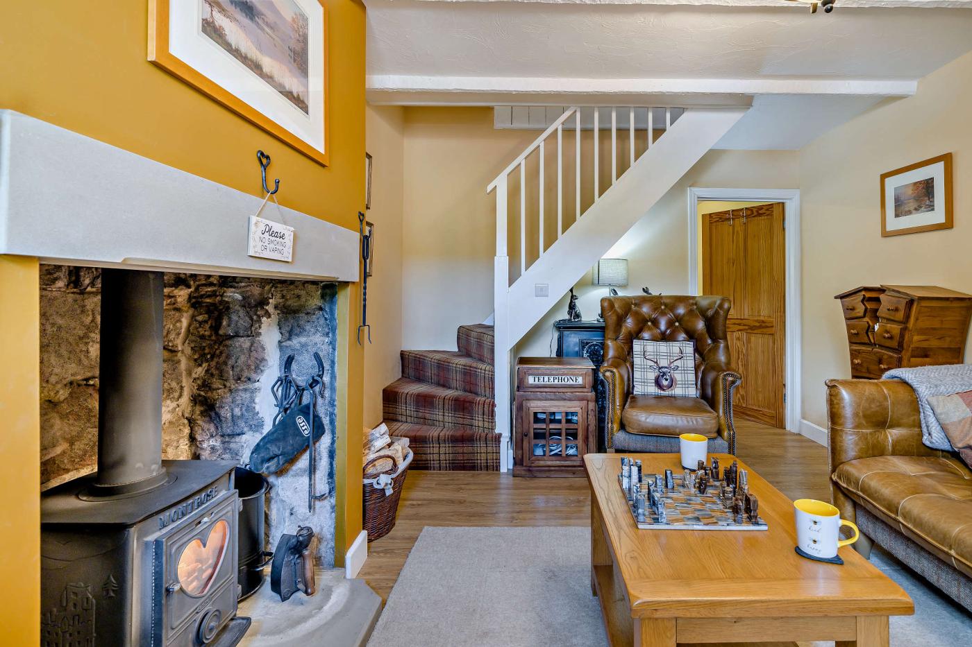 2 Bedroom Cottage in Rowrah - Dog Friendly Holiday Cottage in Rowrah ...