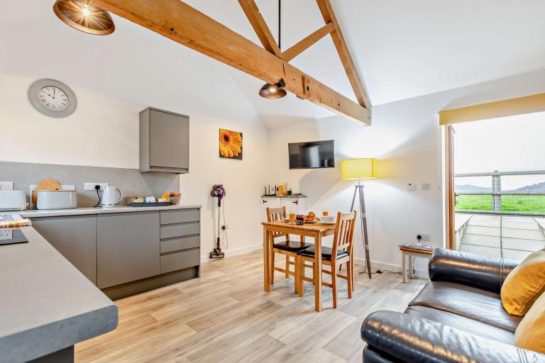 Ruby - Valley View Cottages | Ruby - Valley View Cottages in Woodford ...