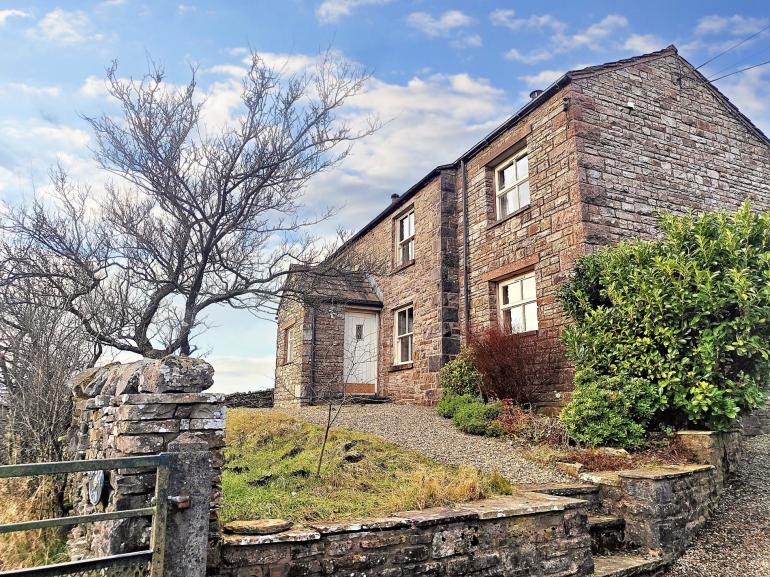 Low Moor Farm | Low Moor Farm in Garsdale