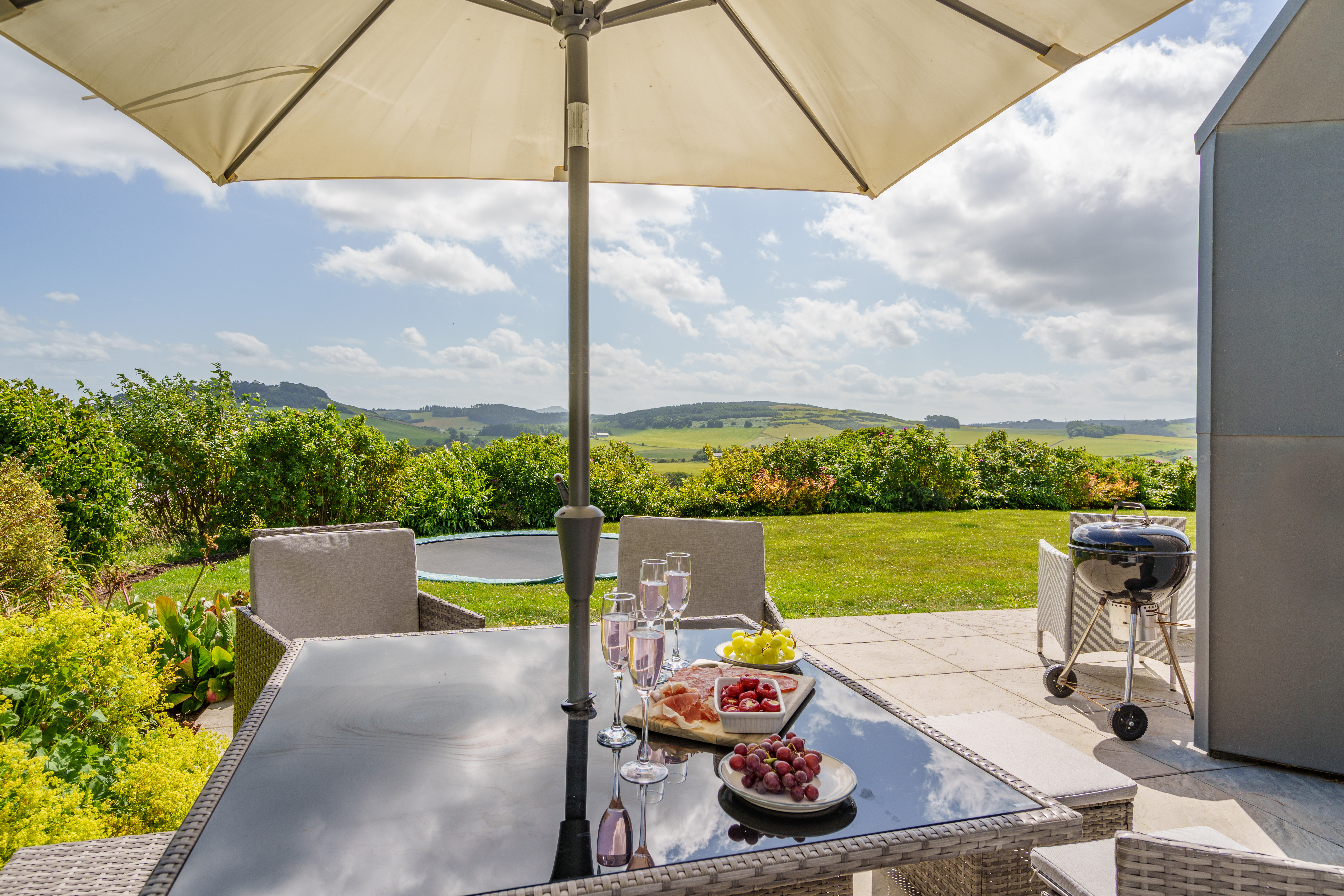Grand View | Grand View in Newburgh, near Cupar, Central Scotland