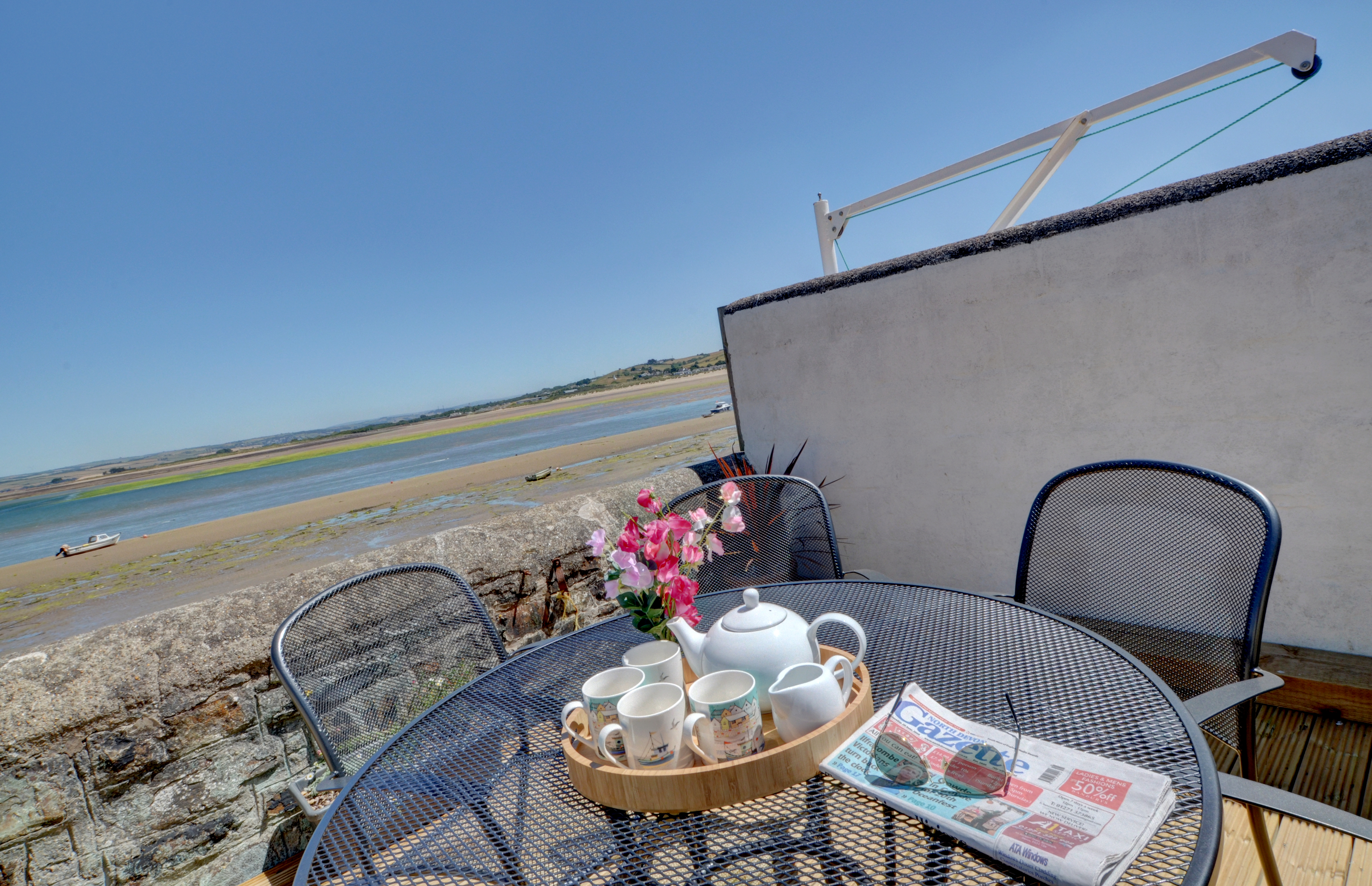 Rock Rose Cottage | Rock Rose Cottage in Appledore, near Westward Ho, Devon