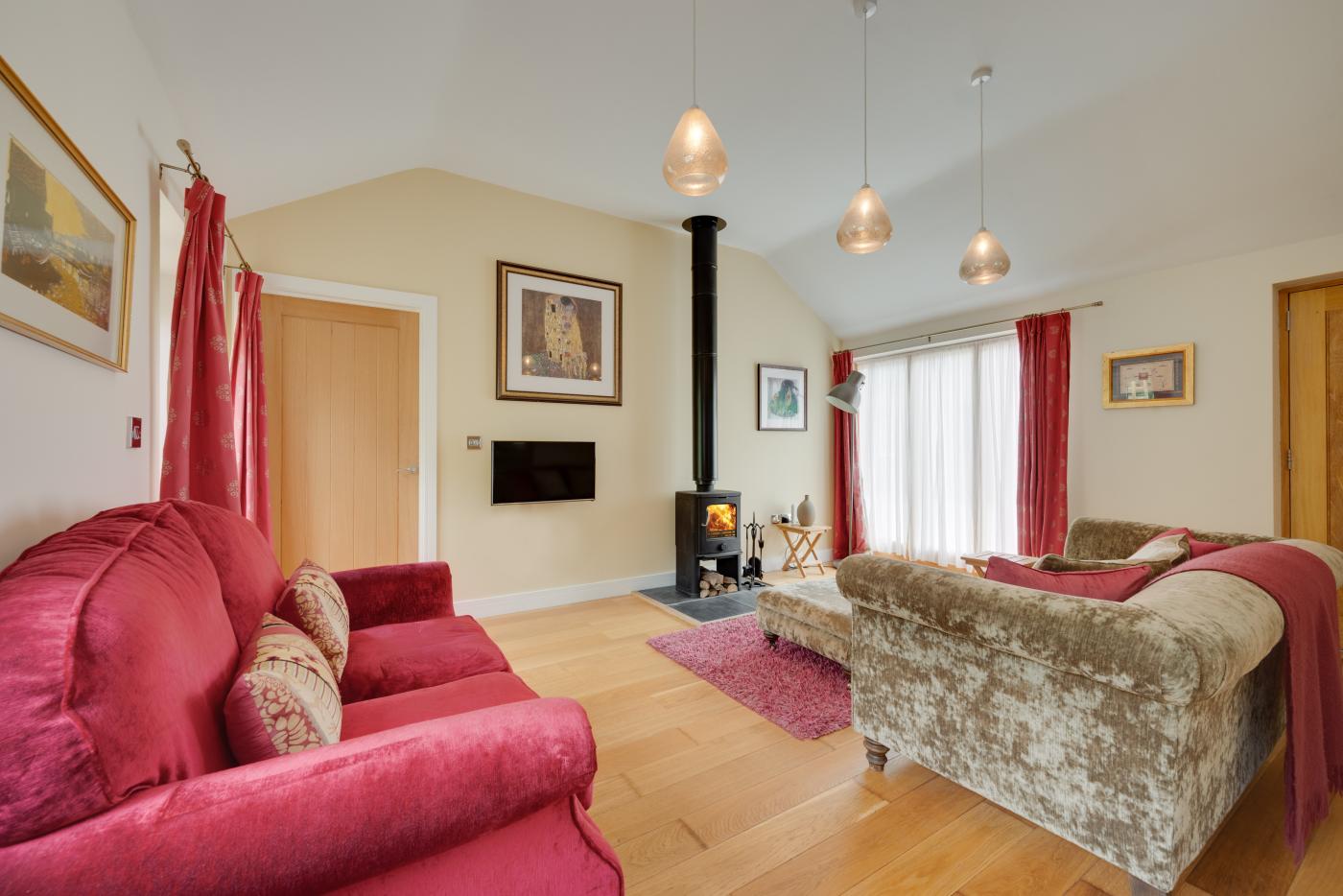 3 Bedroom Cottage in Wilby - Dog Friendly Holiday Cottage in Wilby ...