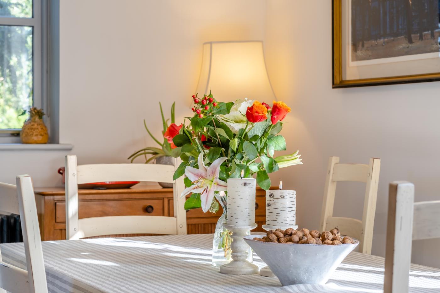 3 Bedroom House in Upton - Dog Friendly Holiday Cottage in Upton, South ...