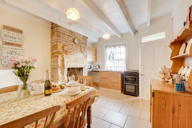 Alice Cottage | Alice Cottage in Robin Hoods Bay
