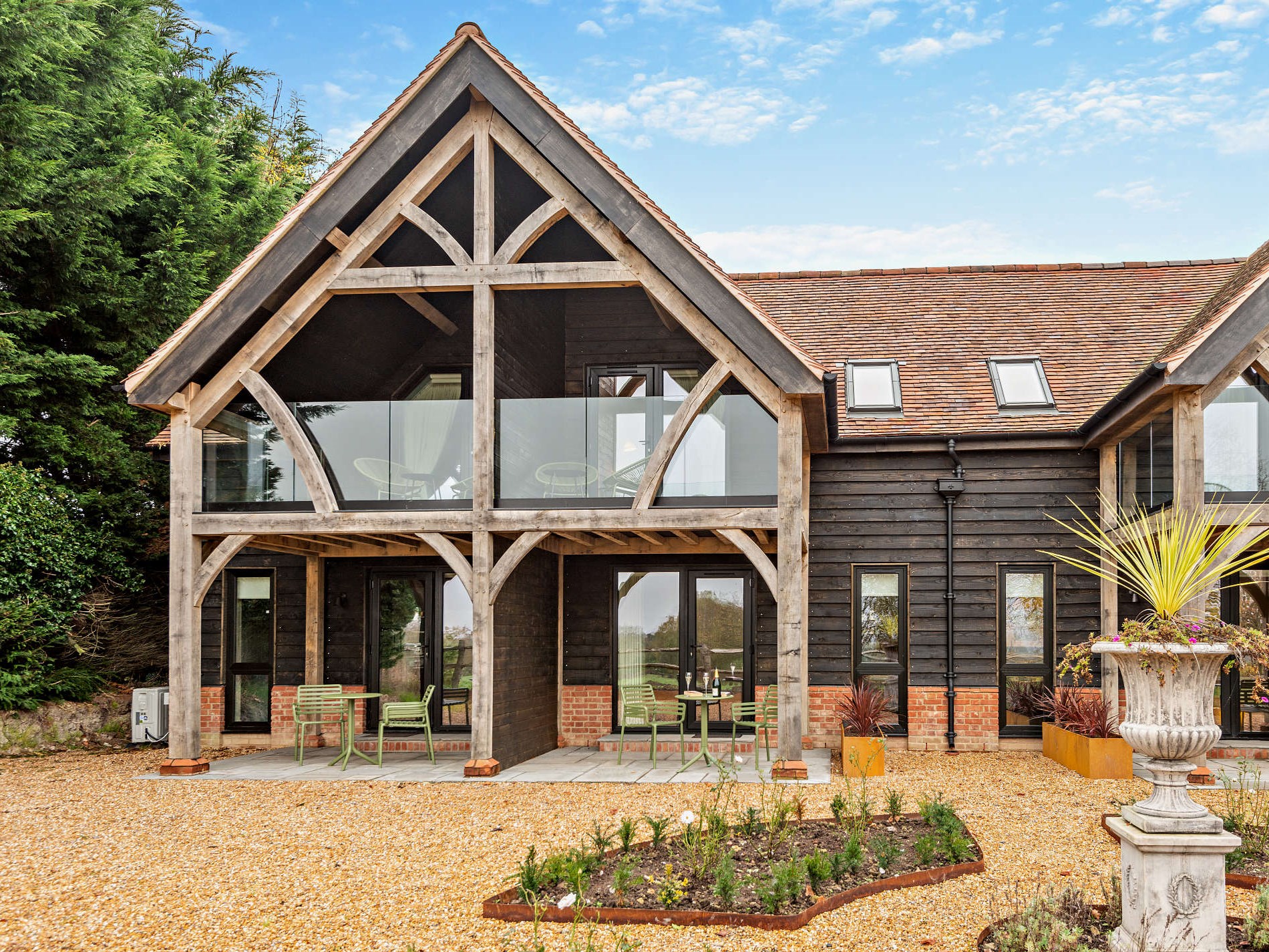 Owls Vineyard Oasis | Owls Vineyard Oasis in Alton, Hampshire