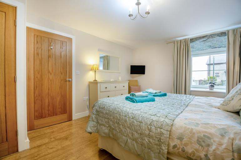 Fferm Cwt Drecs | Fferm Cwt Drecs in Llanfwrog