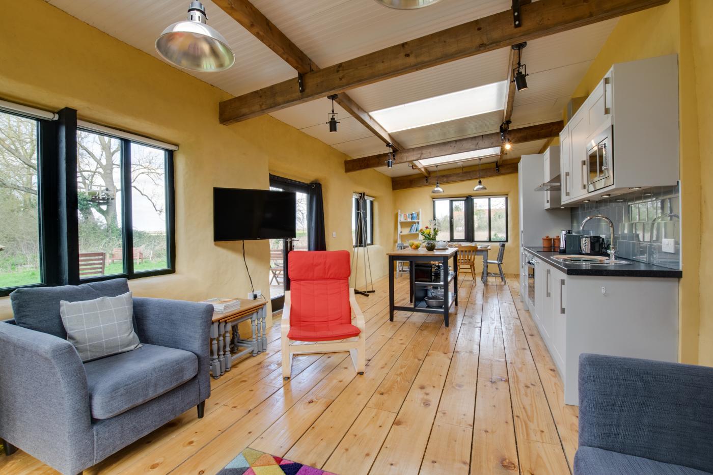 2 Bedroom House in Haughley - Dog Friendly Holiday Cottage in Haughley ...