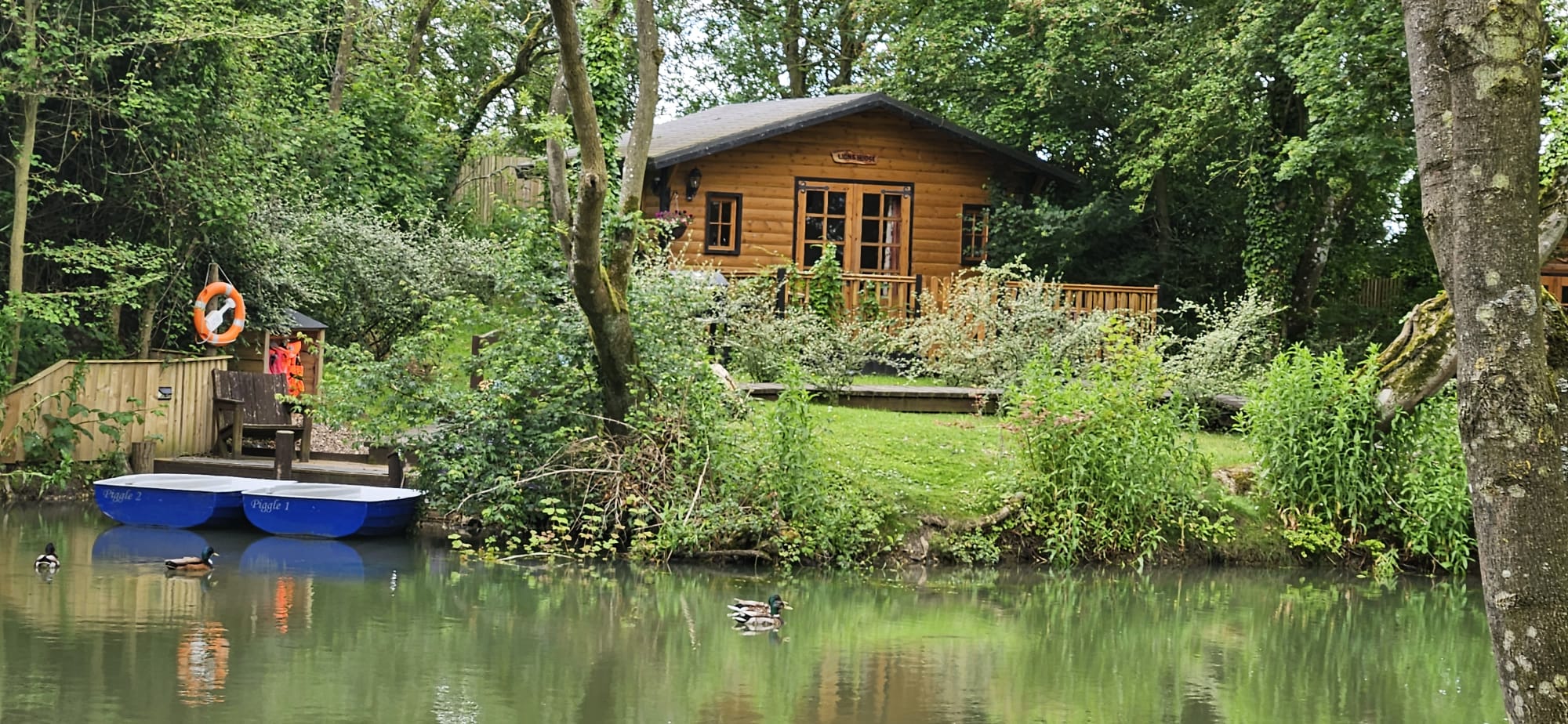 Lion Cabin | Lion Cabin in Westley Waterless, Suffolk