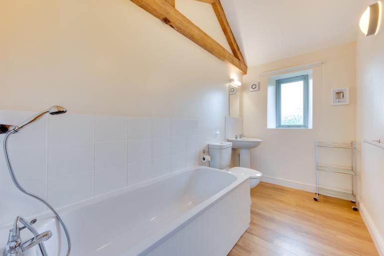 Burtons Farm Barn | Burtons Farm Barn in Loddon