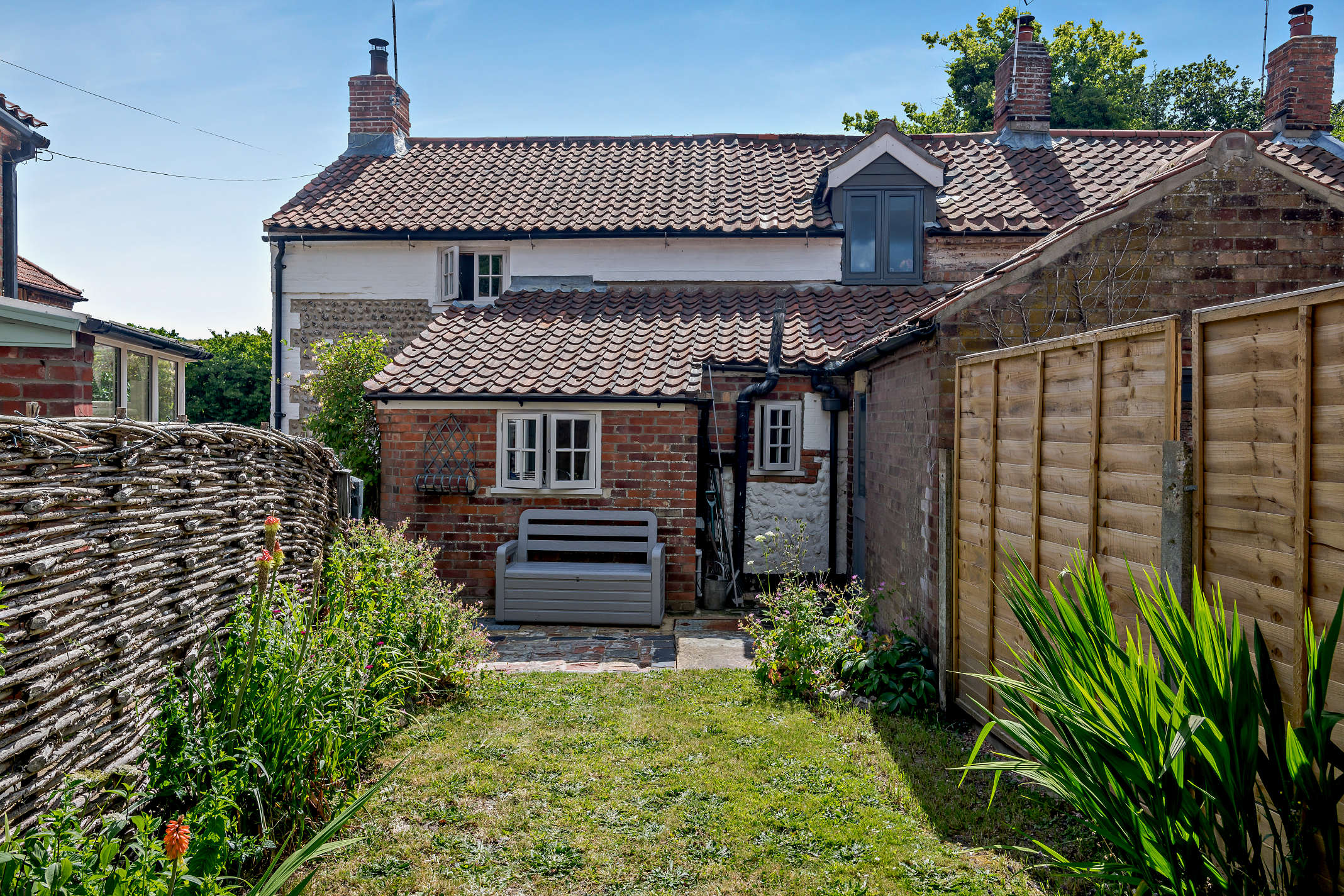 Grove Corner Cottage | Grove Corner Cottage in Roughton, near Cromer ...