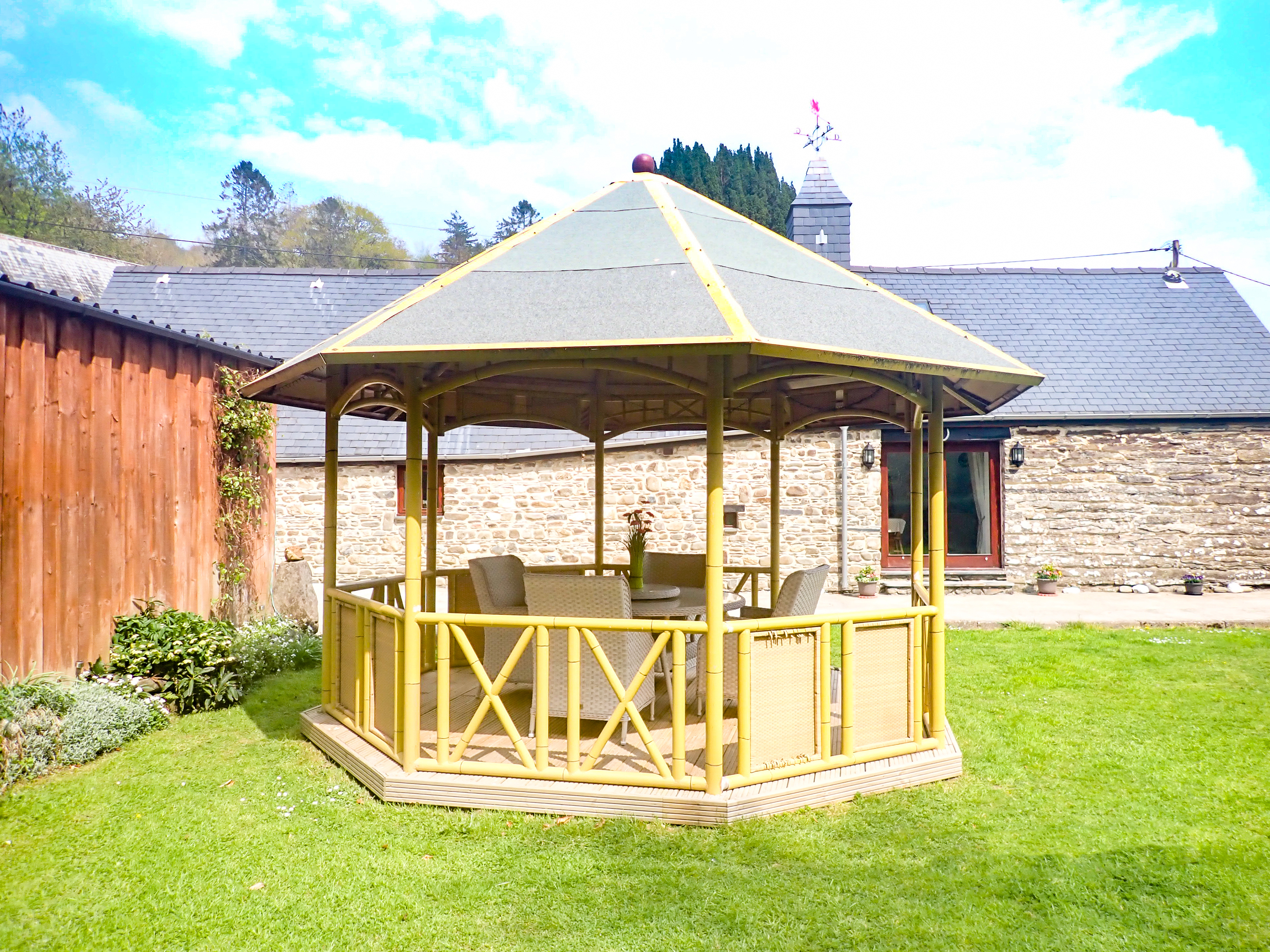 Degwm | Degwm in Llanwrin, near Machynlleth, Mid Wales