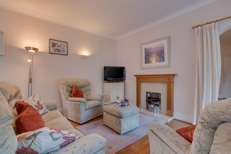 Mews Cottage | Mews Cottage in Scarborough