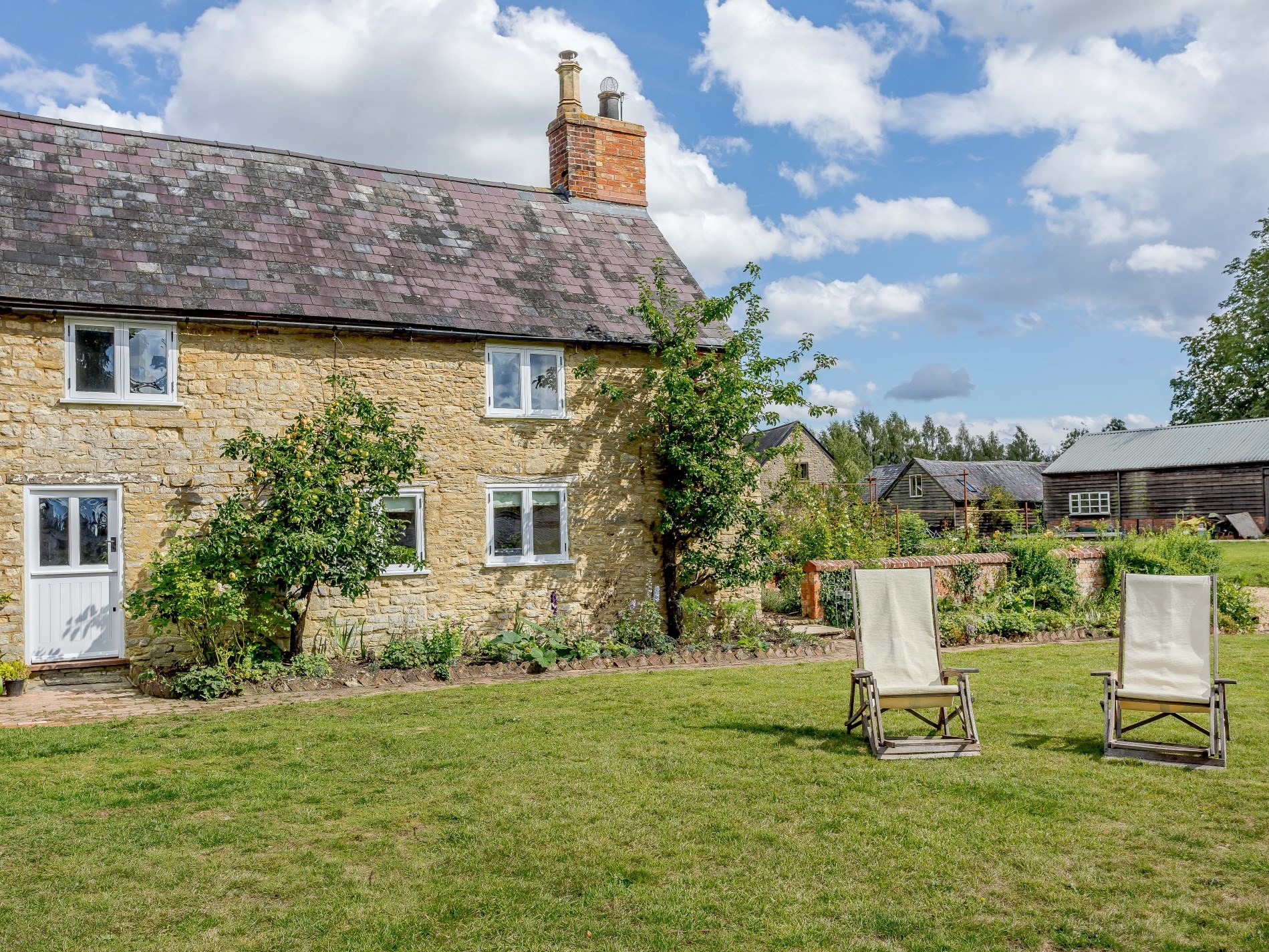 Rose Cottage Picts Hill | Rose Cottage Picts Hill in Turvey, near ...