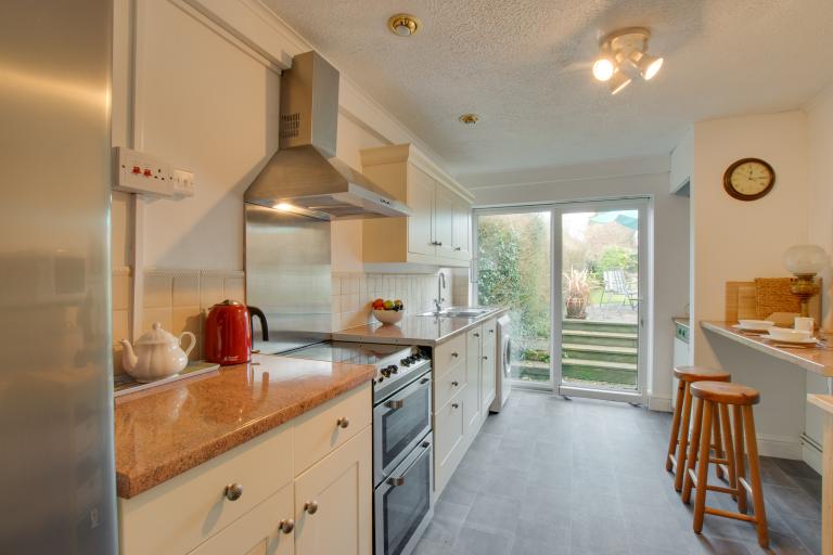 Robin Cottage | Robin Cottage in Reynoldston, South Wales