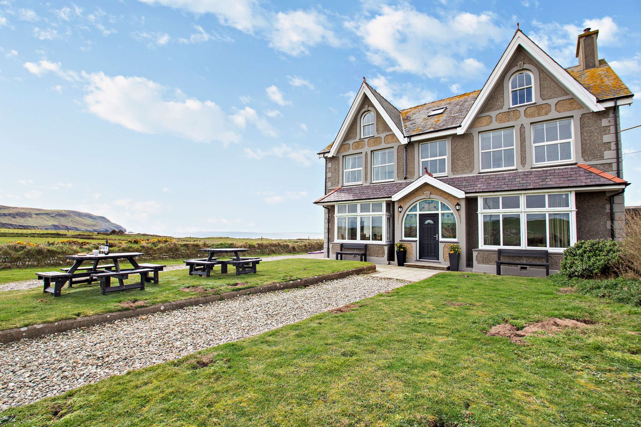 Fferm Ar Y Môr | Fferm Ar Y Môr in Pwllheli, North Wales