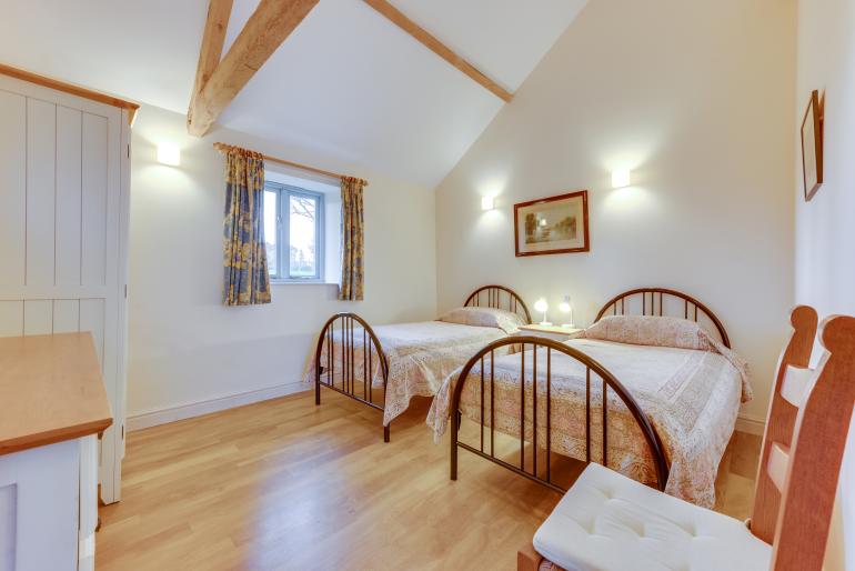 Burtons Farm Barn | Burtons Farm Barn in Loddon