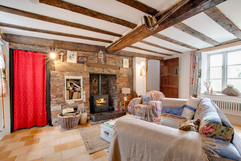 Grove Corner Cottage | Grove Corner Cottage in Roughton