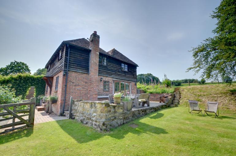Iden Green Farm Stables | Iden Green Farm Stables in Benenden