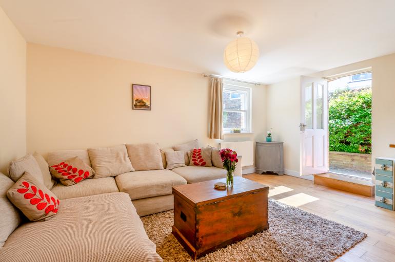 Pebble Garden Apartment - Whitstable | Pebble Garden Apartment ...
