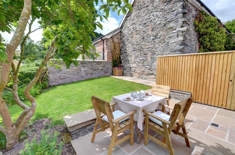 Cedar Tree Cottage | Cedar Tree Cottage in Ruthin
