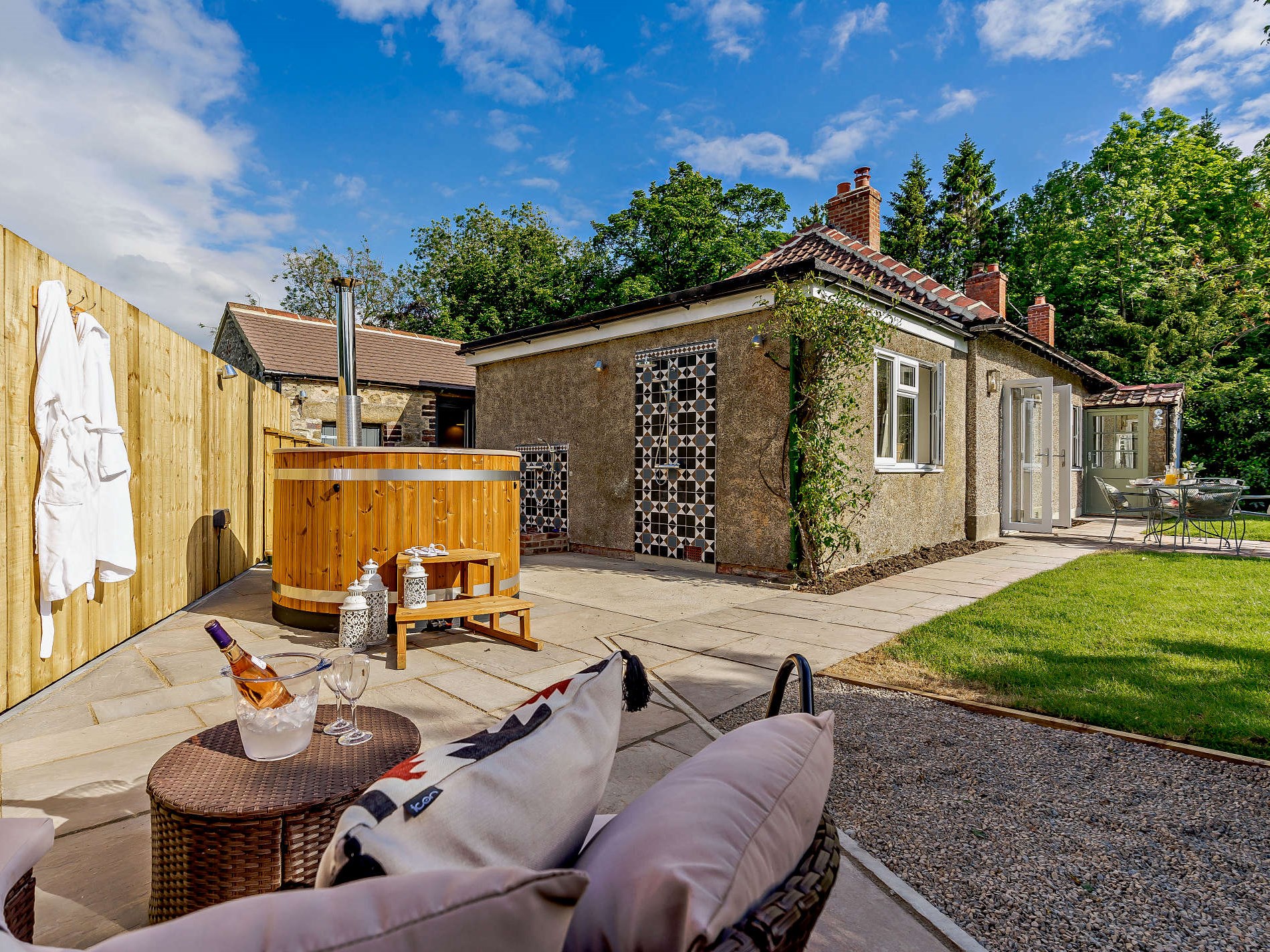 Plum Tree Cottage - Richmond | Plum Tree Cottage - Richmond in Barton ...
