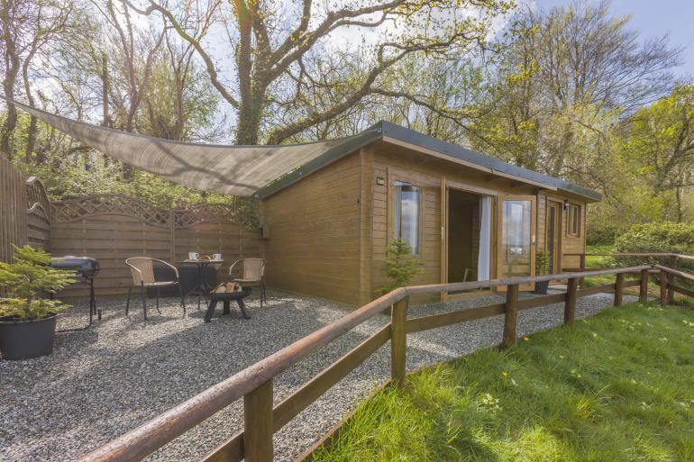 Latchley Meadows Lodge | Latchley Meadows Lodge in Tamar Valley