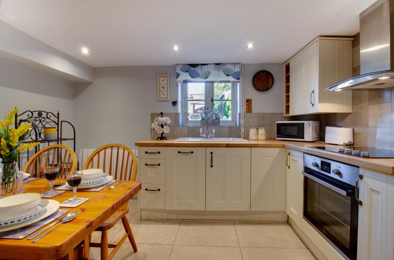White Rose Cottage | White Rose Cottage in Bodham