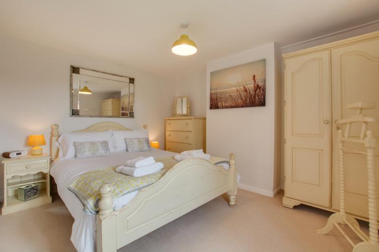 Town Yard Cottage | Town Yard Cottage in Cley
