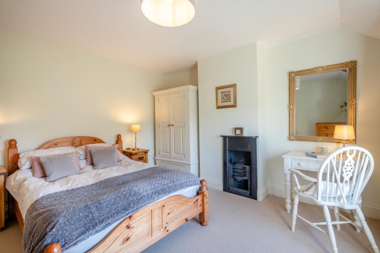 Watts Cottage | Watts Cottage in Upton