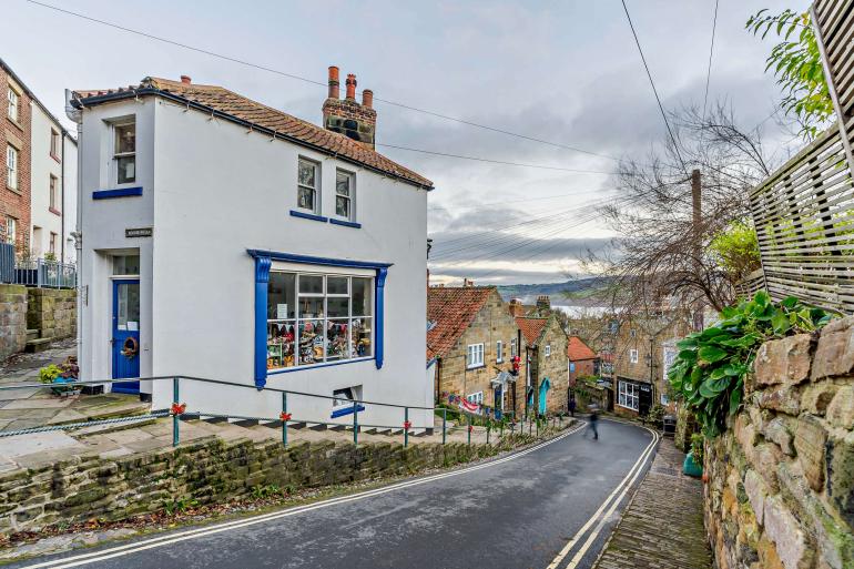 Alice Cottage | Alice Cottage in Robin Hoods Bay