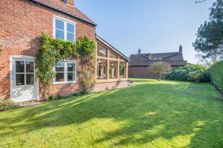 Watts Cottage | Watts Cottage in Upton