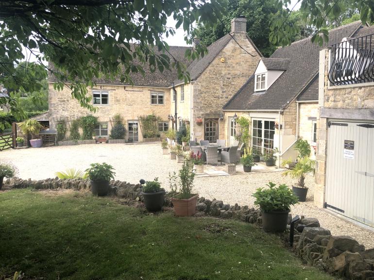Luxury Court Manor House | Luxury Court Manor House in France Lynch