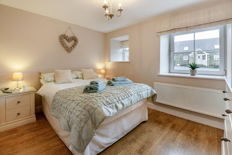 Fferm Yr Efail | Fferm Yr Efail in Llanfwrog