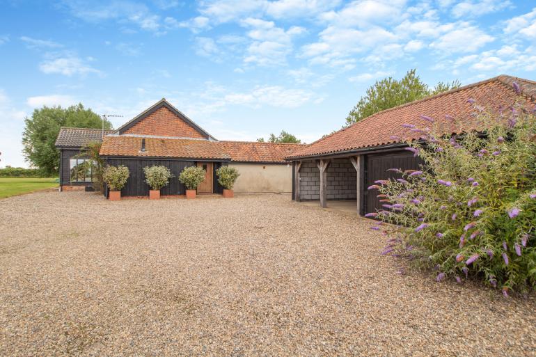 Green Farm Barn | Green Farm Barn in Frostenden