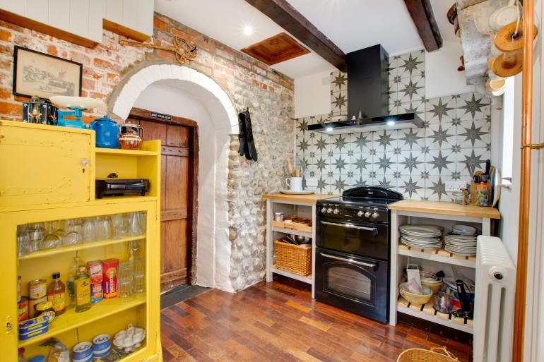 Grove Corner Cottage | Grove Corner Cottage in Roughton