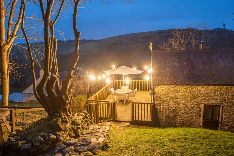 Cwmbach | Cwmbach in Cross Inn