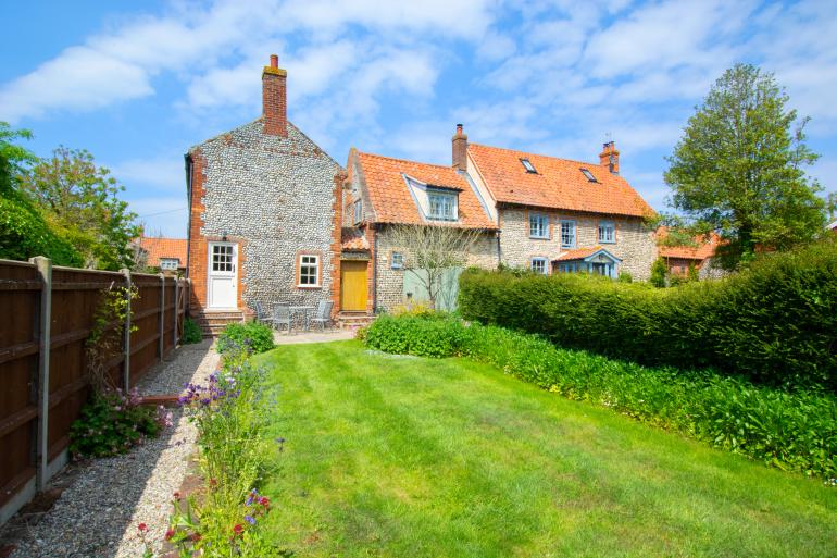 Town Yard Cottage | Town Yard Cottage in Cley