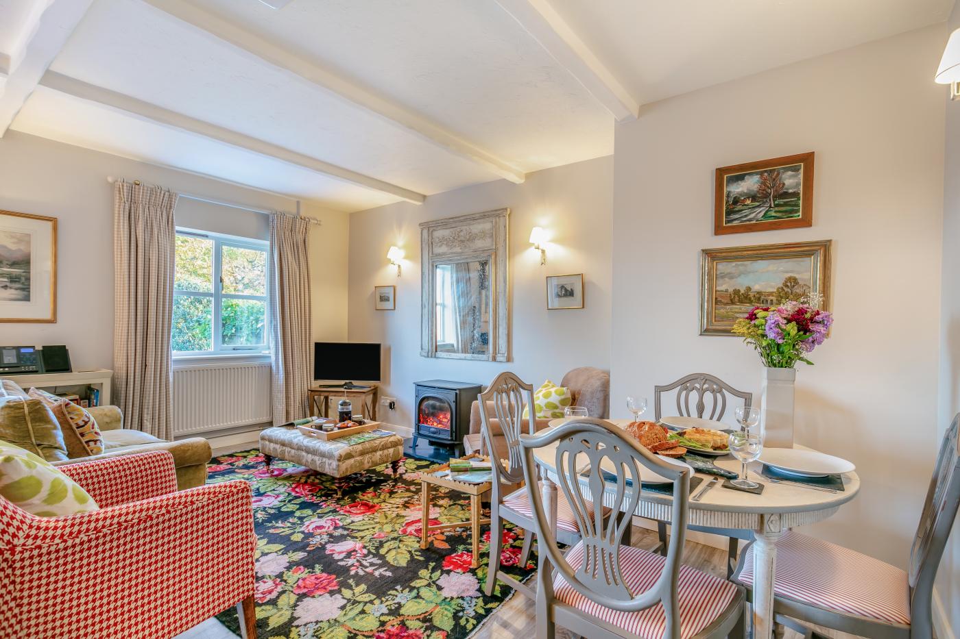 2 Bedroom Cottage in North Tamerton - Dog Friendly Holiday Cottage in ...