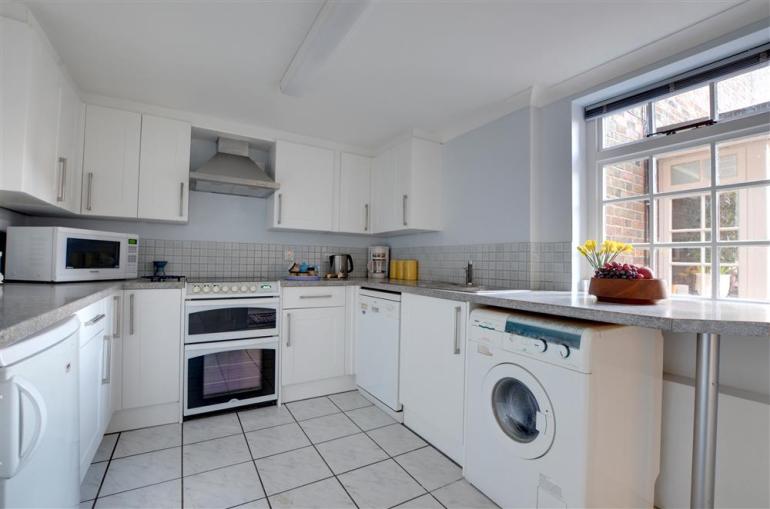 Stable Mews Cottage | Stable Mews Cottage in Tunbridge Wells